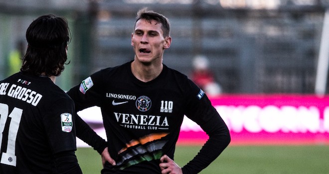 Stulac fa sognare il Venezia al 94': Foggia battuto 2-1. Addio playoff ...